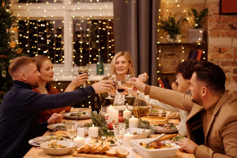 What Time Should Your Dinner Party Start? How To Decide - Chef's Vision